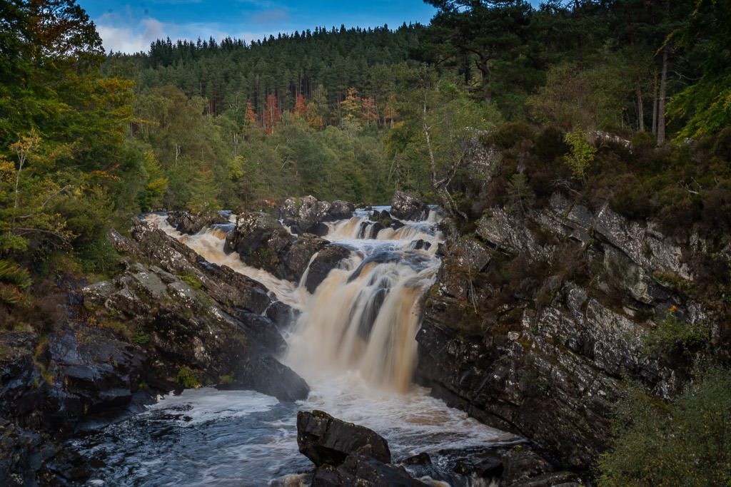 3 Gorgeous Waterfalls Near Inverness, Scotland - Trailing Away