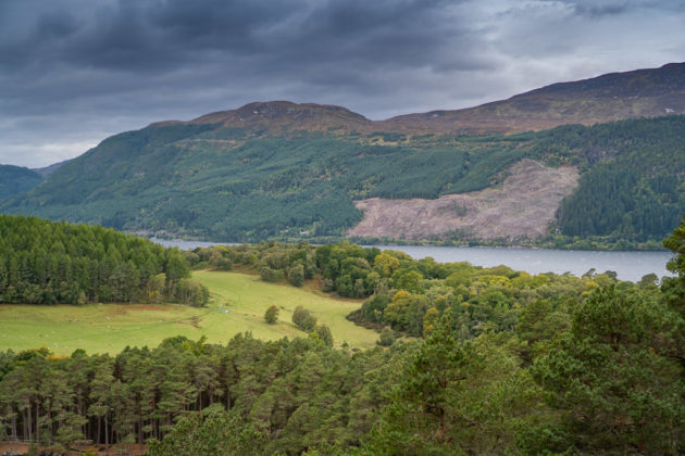3 Gorgeous Waterfalls Near Inverness, Scotland - Trailing Away