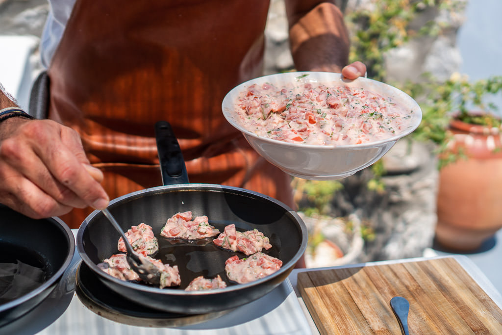 Petra Kouzina: Fantastic Greek Cooking Class in Santorini - Trailing Away
